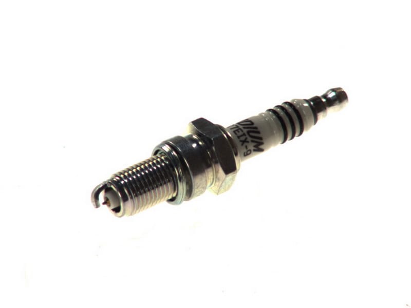 NGK Gyújtógyertya DPR7EIX-9 | Citrommotor.hu